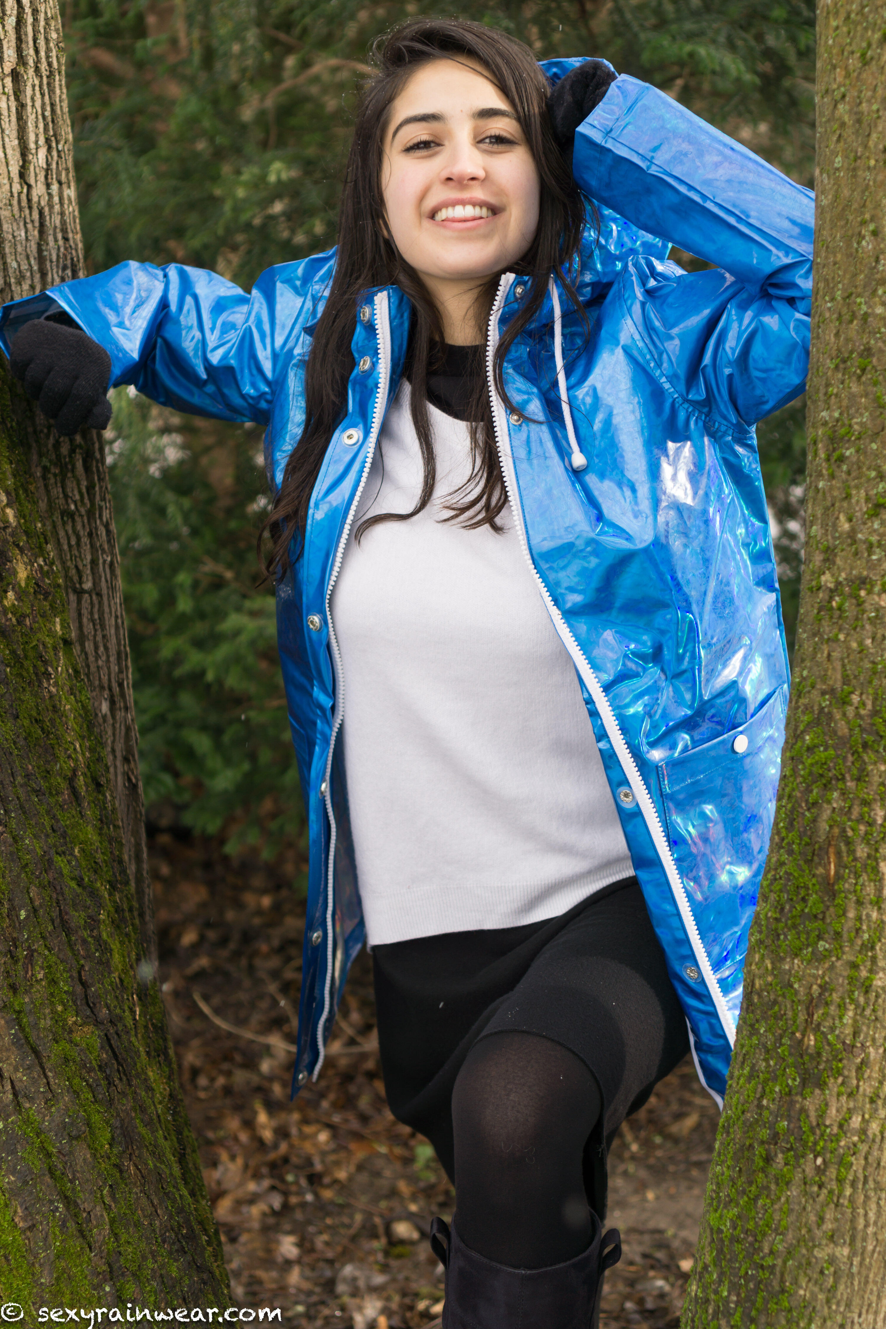 SEXYRAINWEAR.online | Blue snowball