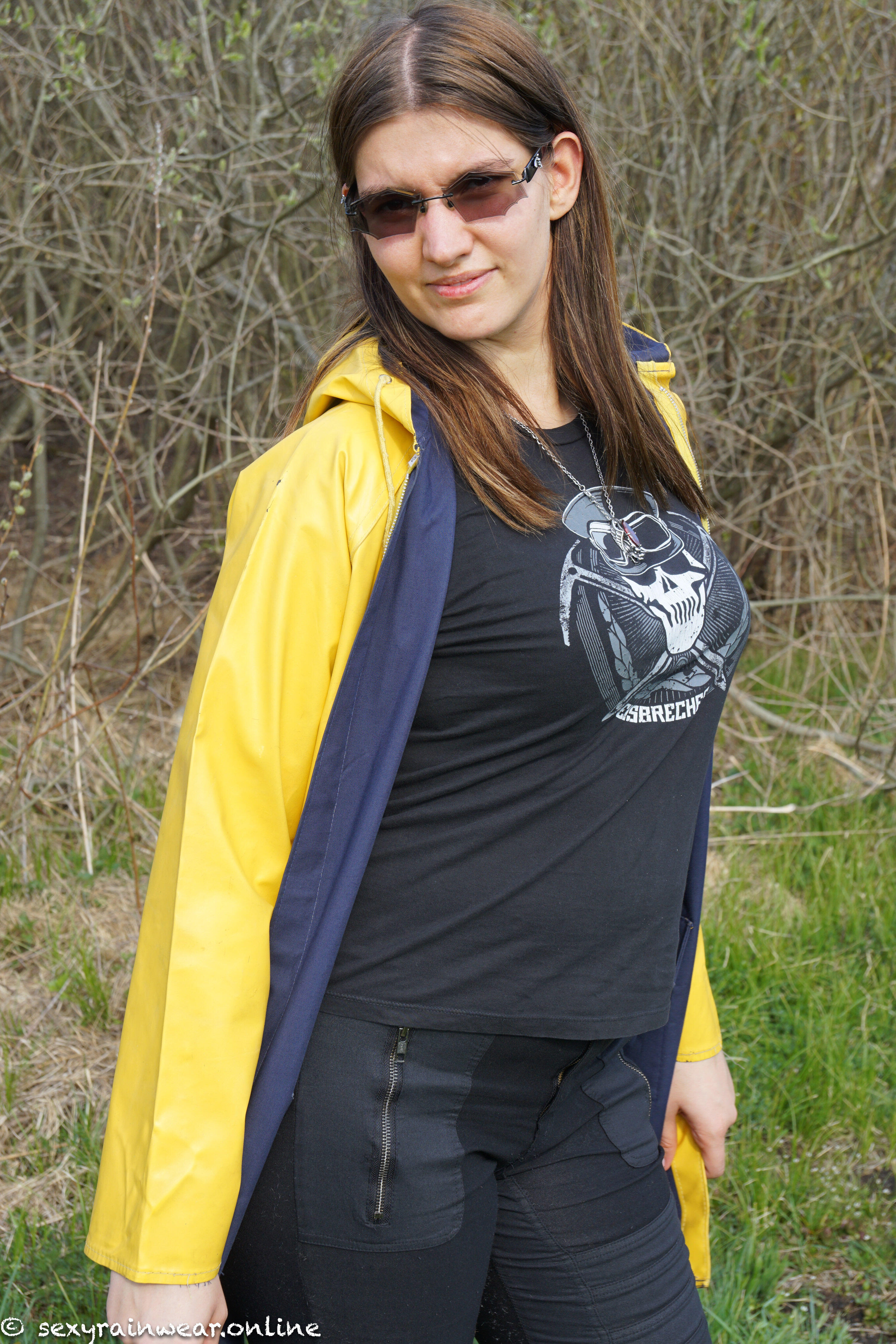 SEXYRAINWEAR.online | Yellow rubber girl part 2